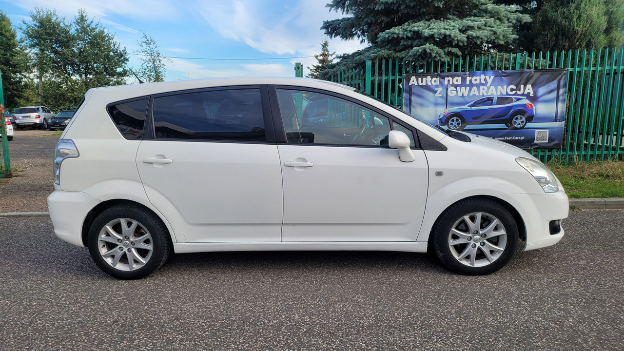 Toyota Corolla Verso 7os biała - FastCars Auta na raty bez BIK KRD